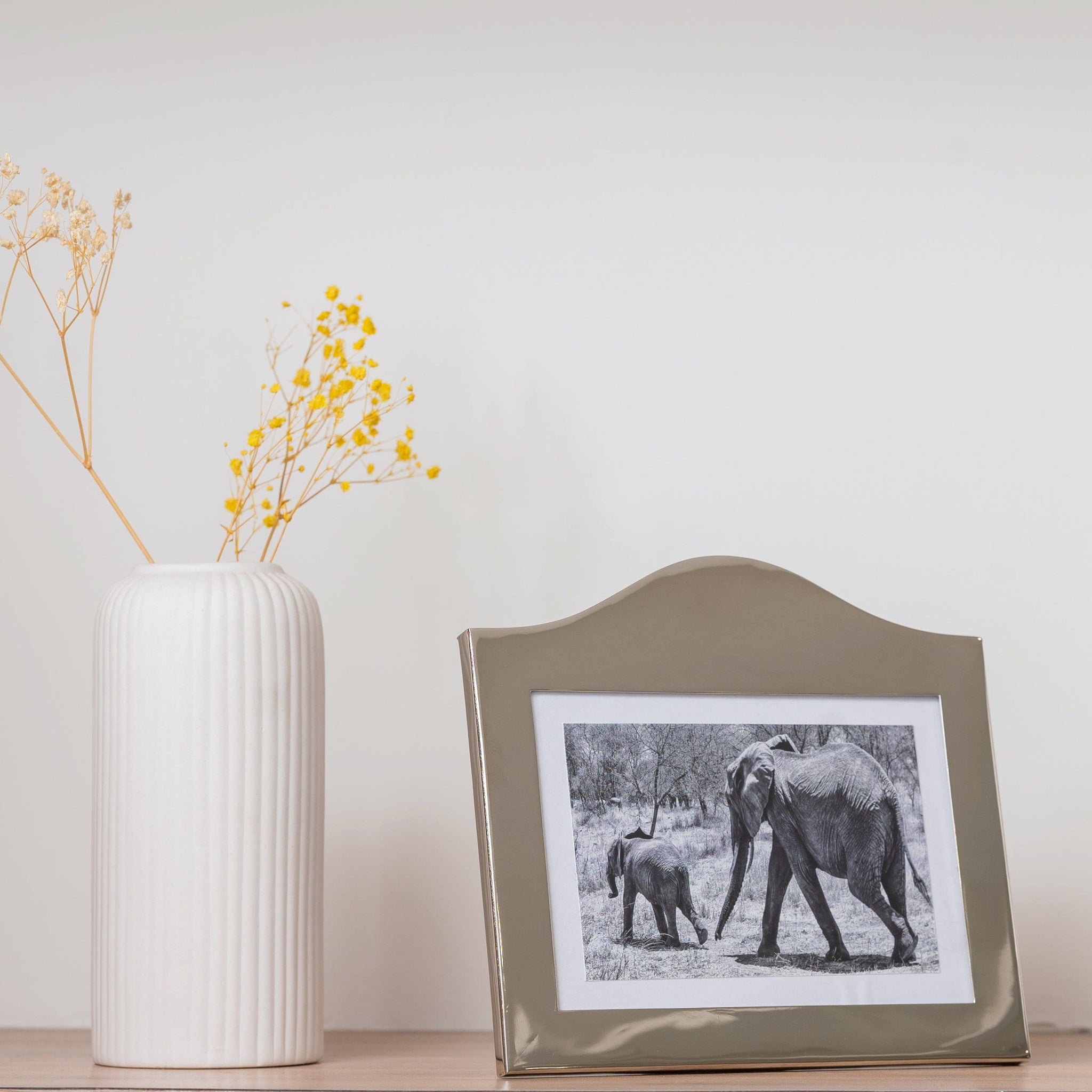 Classic Plain Metallic Silver Plated Photo Frame | Landscape Edition ...